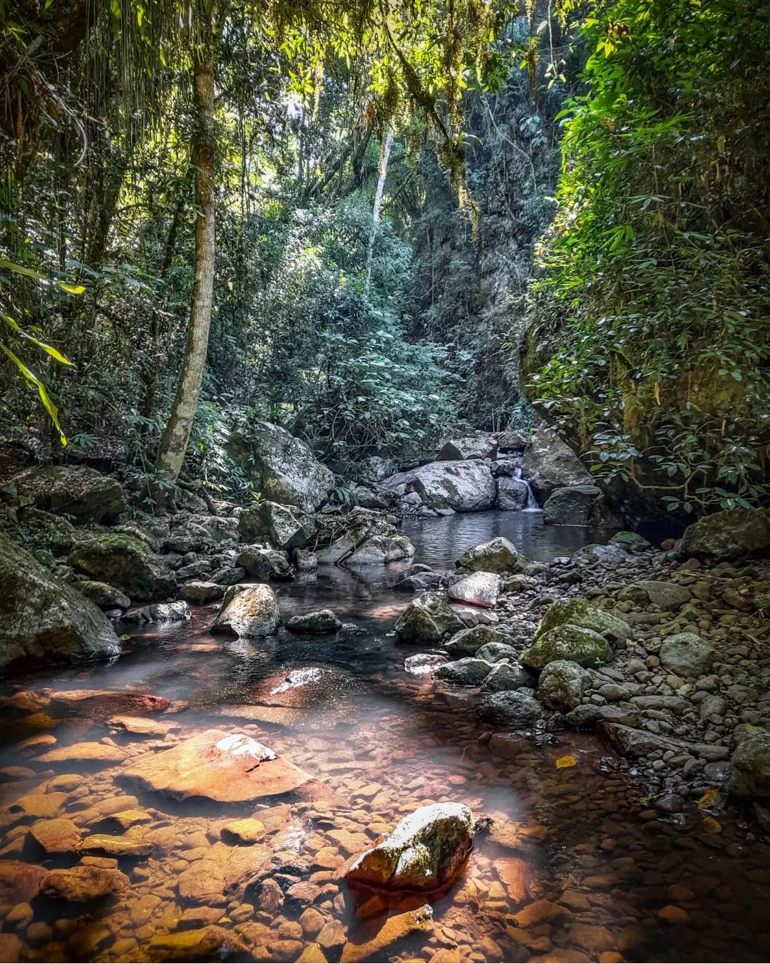 Cascata do Poço Azul - Gramado: um mini cânion incrível
